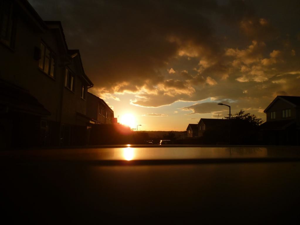 Evil Sun :) - Sun images - Netweather Community Weather Forum